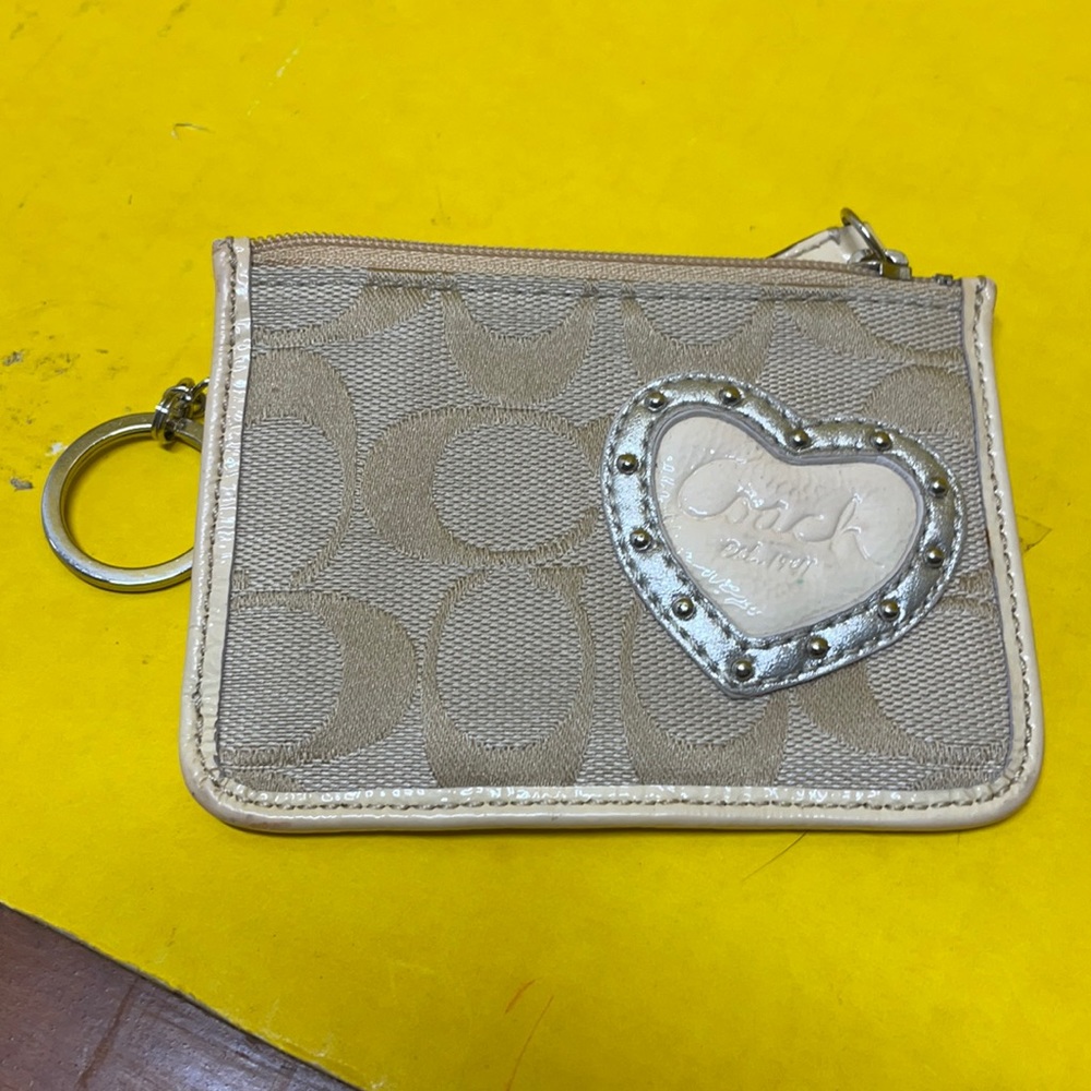Coach Signature Heart Shaped Logo Print With Keychain… - Gem